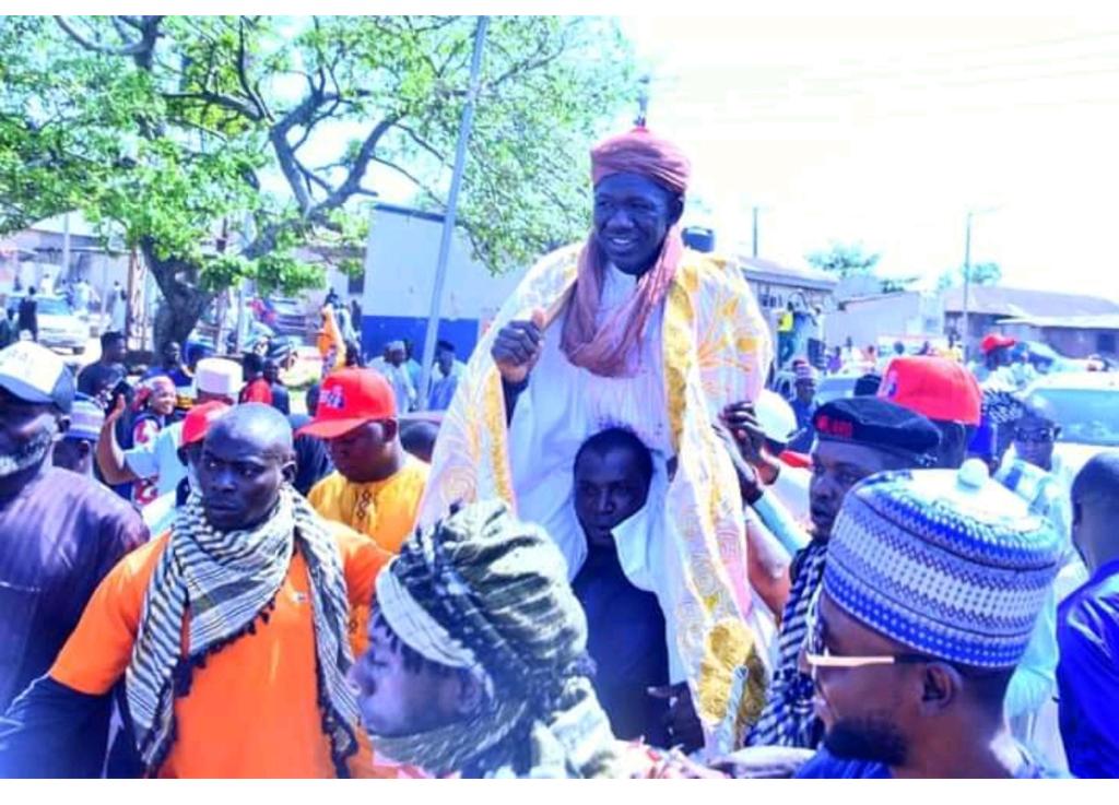 Jagoran Matasa of Abaji Kingdom: Asiwaju Asiru Idris Felicitates with ...