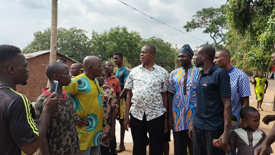Omodara 'Light Up' Igun Community ...Pays Ear Surgery Bills - The ...
