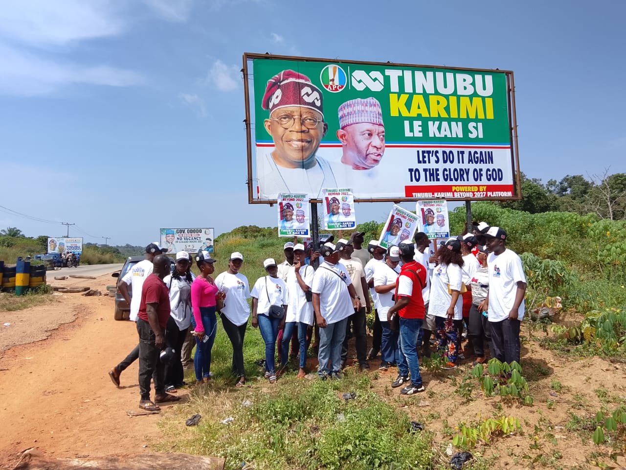 GROUP RATES SEN. KARIMI AS MOST VALUABLE FRIEND OF OWE-KABBA KINGDOM ...